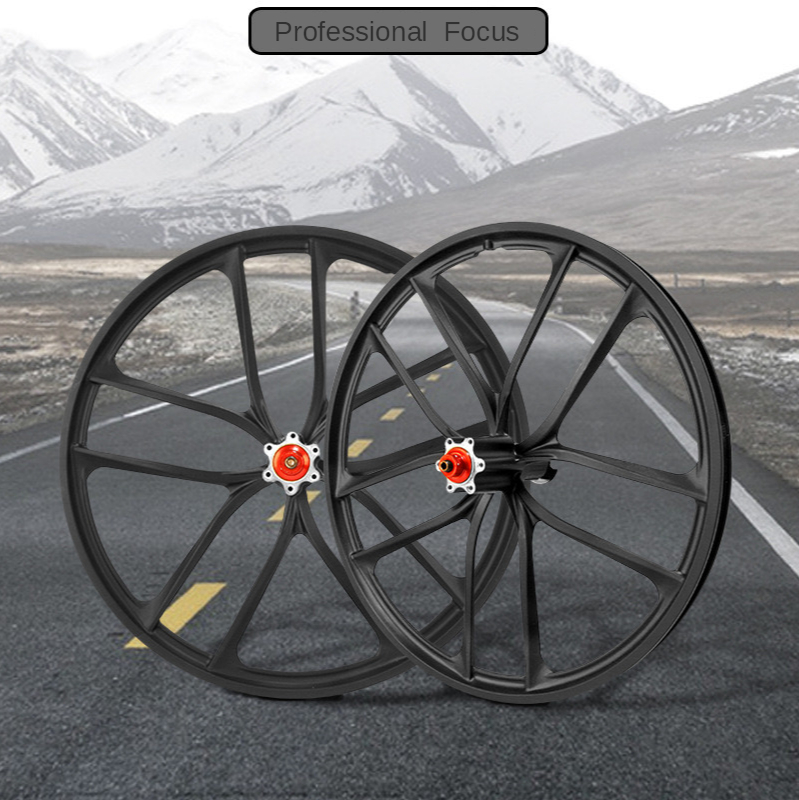 Hollow spokes integrated bicycle wheel